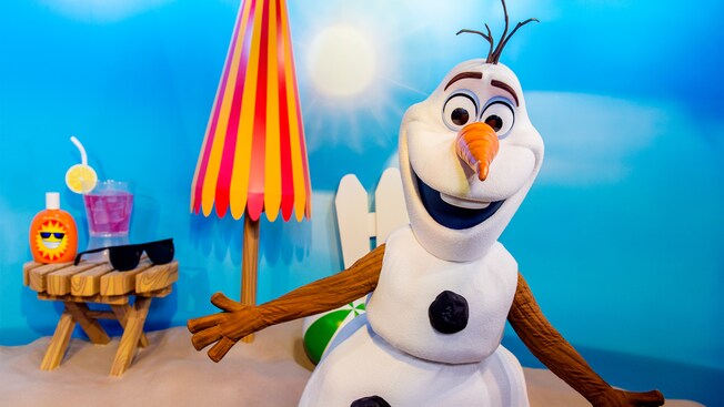 Meet Olaf at Hollywood Studios | Walt Disney World Resort