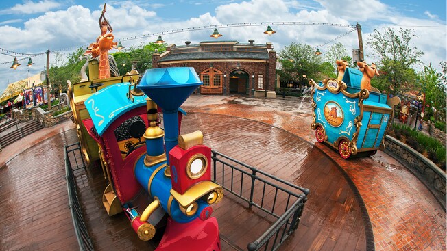 Casey Jr. Splash ‘N’ Soak | Walt Disney World Resort
